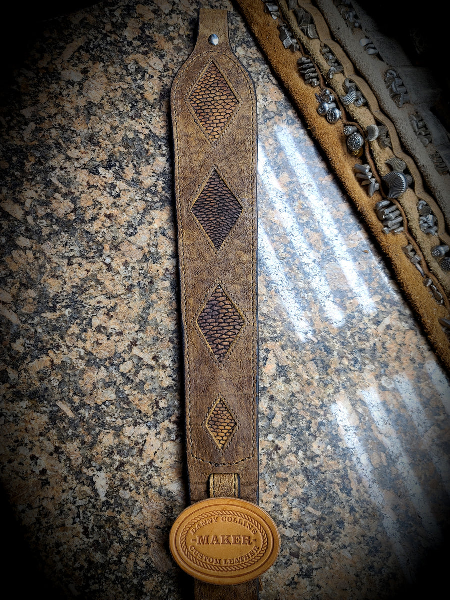 Badlands Beaver Tail Sling – Danny Collins Custom Leather