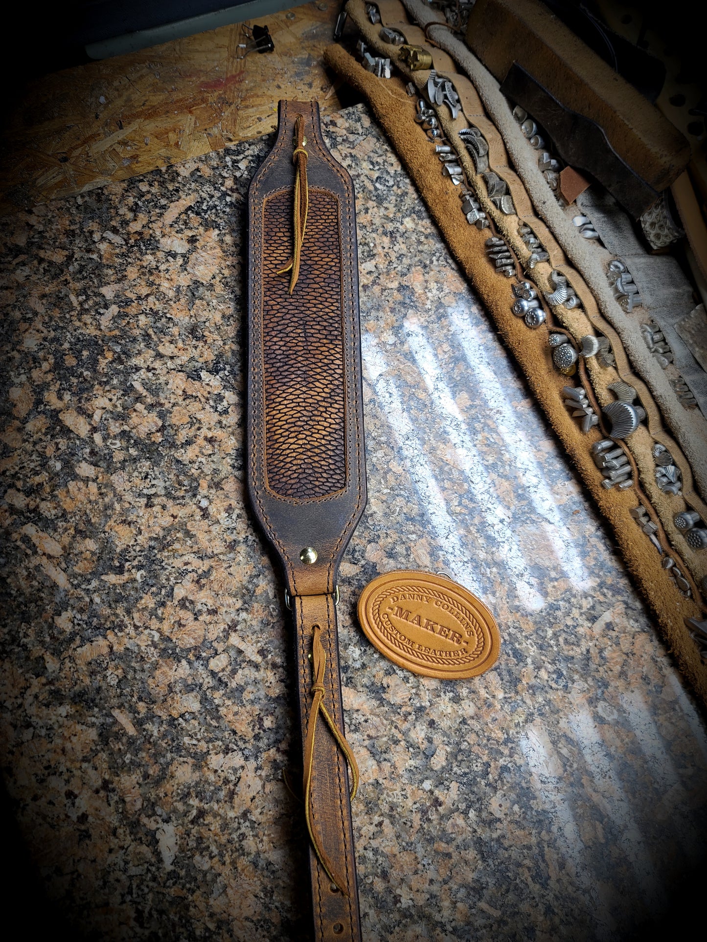Badlands Beaver Tail Sling – Danny Collins Custom Leather
