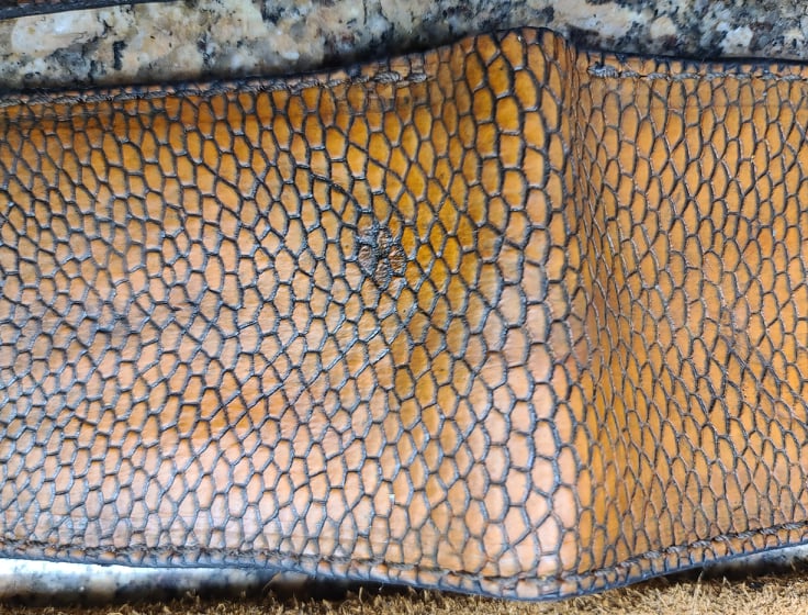 Beaver Tail Wallet with ID, Leather bifold wallet – Danny Collins ...